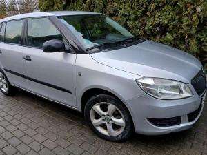 Grey Skoda Fabia 2012 in Panevezys, with an engine capacity of 1.60 L and mileage of 190 thousand km for 2150 €, photo  on AUTOMOTO.COM.LV