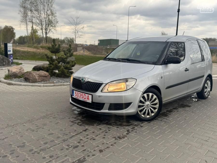 Pelēks Skoda Fabia 2012 Kauņa, ar dzinēja tilpumu 1.20 L un nobraukumu 203 tūkst. km par 1300 €, foto 6 vietnē AUTOMOTO.COM.LV