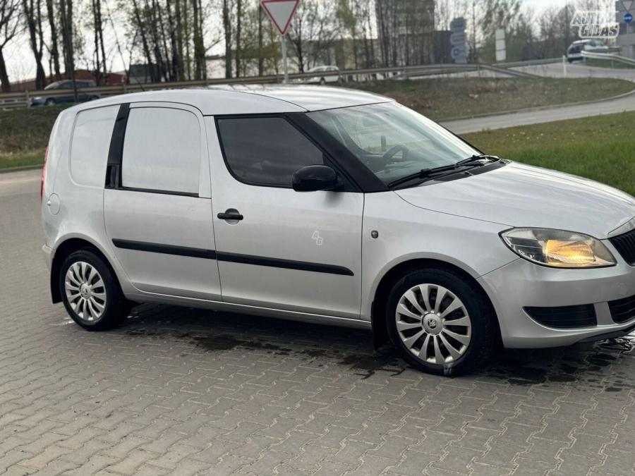 Pelēks Skoda Fabia 2012 Kauņa, ar dzinēja tilpumu 1.20 L un nobraukumu 203 tūkst. km par 1300 €, foto 9 vietnē AUTOMOTO.COM.LV
