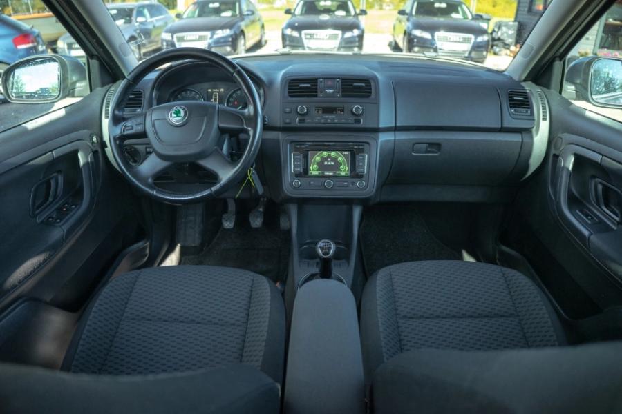 Grey Skoda Fabia 2012 in Riga, with an engine capacity of 1.20 L and mileage of 295 thousand km for 3950 €, photo 9 on AUTOMOTO.COM.LV