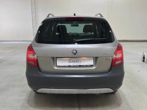 Grey Skoda Fabia 2014 in Limbazi, with an engine capacity of 1.20 L and mileage of 278 thousand km for 5950 €, photo 5 on AUTOMOTO.COM.LV