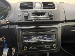 Grey Skoda Fabia 2014 in Limbazi, with an engine capacity of 1.20 L and mileage of 278 thousand km for 5950 €, photo 12 on AUTOMOTO.COM.LV