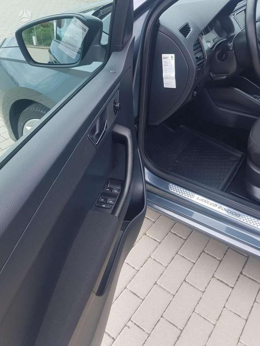 Pelēks Skoda Fabia 2015 Marijampole, ar dzinēja tilpumu 1.60 L un nobraukumu 223 tūkst. km par 5550 €, foto 9 vietnē AUTOMOTO.COM.LV