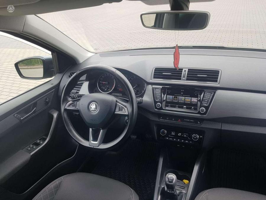 Pelēks Skoda Fabia 2015 Marijampole, ar dzinēja tilpumu 1.60 L un nobraukumu 223 tūkst. km par 5550 €, foto 17 vietnē AUTOMOTO.COM.LV