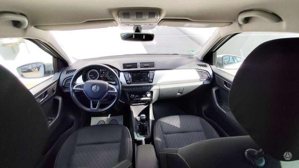 Pelēks Skoda Fabia 2015 Kauņa, ar dzinēja tilpumu 1.42 L un nobraukumu 248 tūkst. km par 5550 €, foto 2 vietnē AUTOMOTO.COM.LV