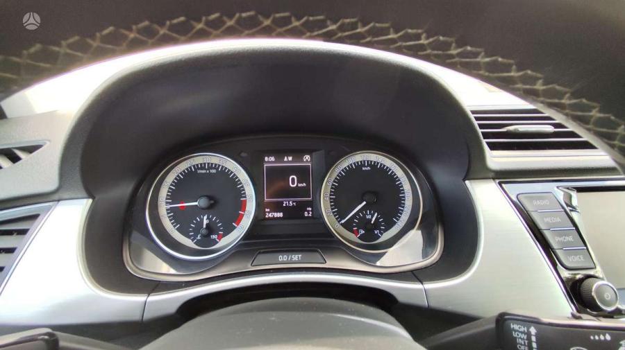 Grey Skoda Fabia 2015 in Kaunas, with an engine capacity of 1.42 L and mileage of 248 thousand km for 5550 €, photo 17 on AUTOMOTO.COM.LV