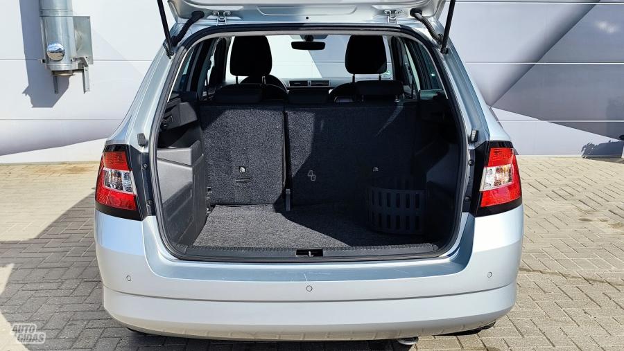 Grey Skoda Fabia 2015 in Ramuciai, with an engine capacity of 1.40 L and mileage of 248 thousand km for 5550 €, photo 11 on AUTOMOTO.COM.LV