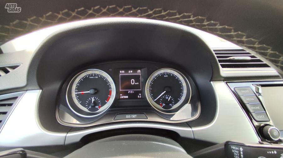 Grey Skoda Fabia 2015 in Ramuciai, with an engine capacity of 1.40 L and mileage of 248 thousand km for 5550 €, photo 13 on AUTOMOTO.COM.LV