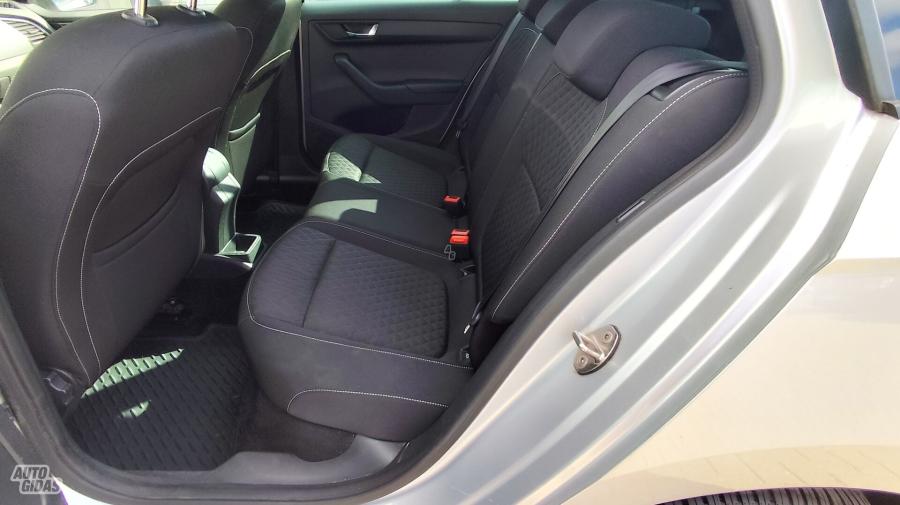Grey Skoda Fabia 2015 in Ramuciai, with an engine capacity of 1.40 L and mileage of 248 thousand km for 5550 €, photo 18 on AUTOMOTO.COM.LV