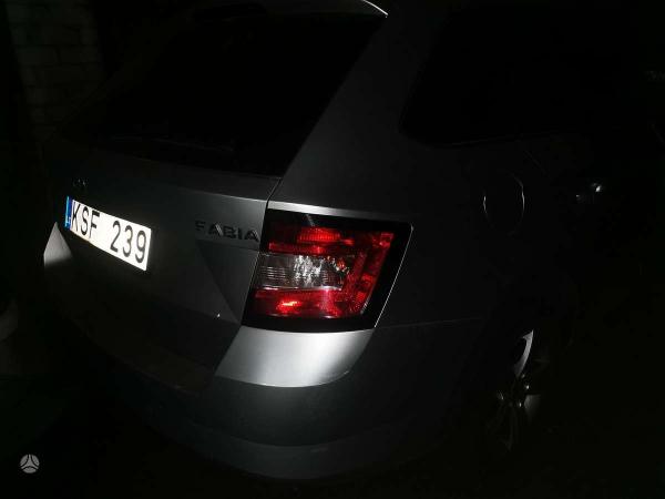 Pelēks Skoda Fabia 2015 Šalčininkai, ar dzinēja tilpumu 1.42 L un nobraukumu 235 tūkst. km par 2100 €, foto 9 vietnē AUTOMOTO.COM.LV