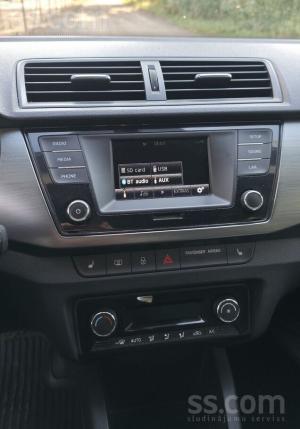 Grey Skoda Fabia 2015 in Riga, with an engine capacity of 1.40 L and mileage of 254 thousand km for 4200 €, photo 10 on AUTOMOTO.COM.LV