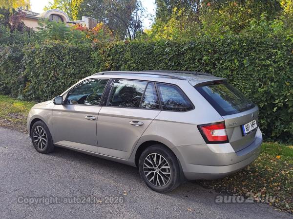 Grey Skoda Fabia 2015 in Tartu, with an engine capacity of 1.20 L and mileage of 229 thousand km for 6490 €, photo 4 on AUTOMOTO.COM.LV