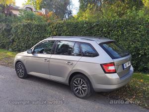 Grey Skoda Fabia 2015 in Tartu, with an engine capacity of 1.20 L and mileage of 229 thousand km for 6490 €, photo 4 on AUTOMOTO.COM.LV
