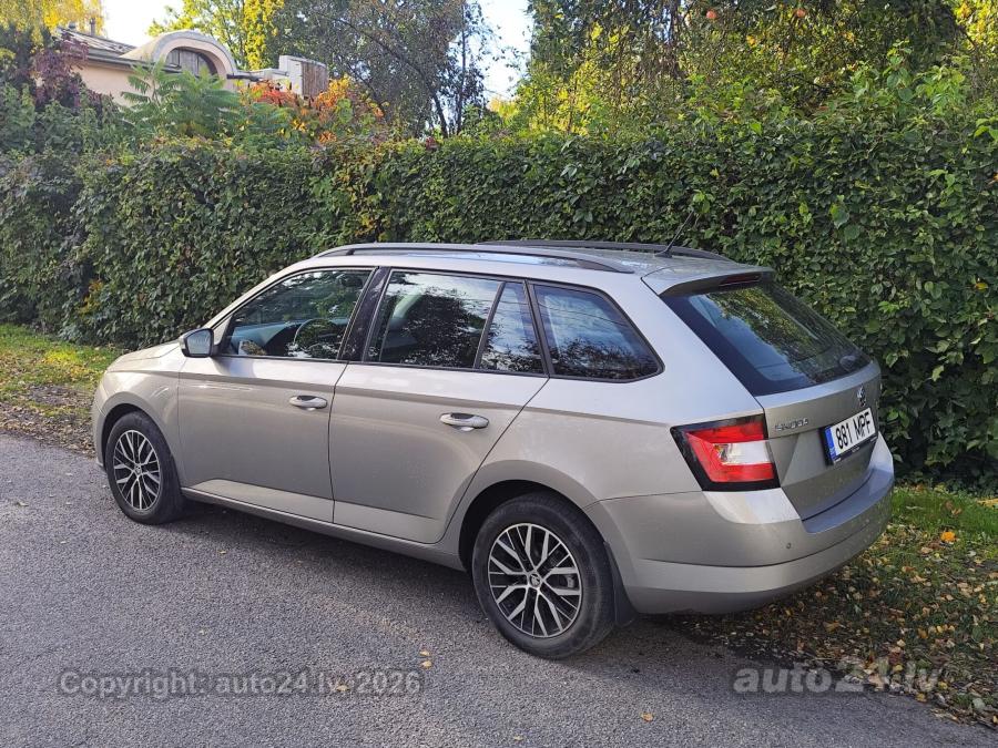 Grey Skoda Fabia 2015 in Tartu, with an engine capacity of 1.20 L and mileage of 229 thousand km for 6490 €, photo 4 on AUTOMOTO.COM.LV