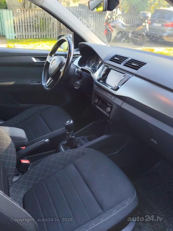 Grey Skoda Fabia 2015 in Tartu, with an engine capacity of 1.20 L and mileage of 229 thousand km for 6490 €, photo 10 on AUTOMOTO.COM.LV