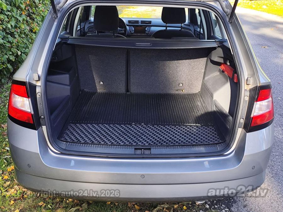 Grey Skoda Fabia 2015 in Tartu, with an engine capacity of 1.20 L and mileage of 229 thousand km for 6490 €, photo 12 on AUTOMOTO.COM.LV