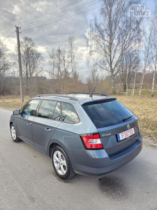 Grey Skoda Fabia 2016 in Plunge, with an engine capacity of 1.20 L and mileage of 74 thousand km for 6250 €, photo 4 on AUTOMOTO.COM.LV