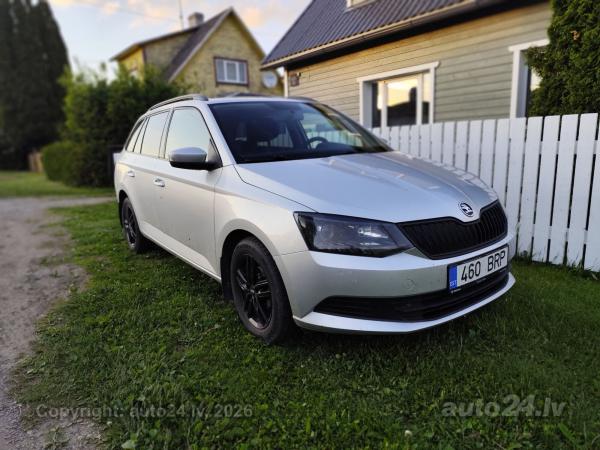 Pelēks Skoda Fabia 2016 Rakvere, ar dzinēja tilpumu 1.20 L un nobraukumu 205 tūkst. km par 5490 €, foto 2 vietnē AUTOMOTO.COM.LV