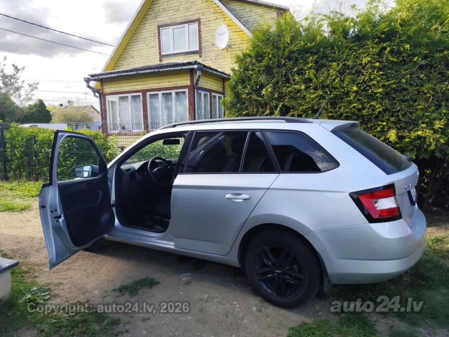 Pelēks Skoda Fabia 2016 Rakvere, ar dzinēja tilpumu 1.20 L un nobraukumu 205 tūkst. km par 5490 €, foto 5 vietnē AUTOMOTO.COM.LV