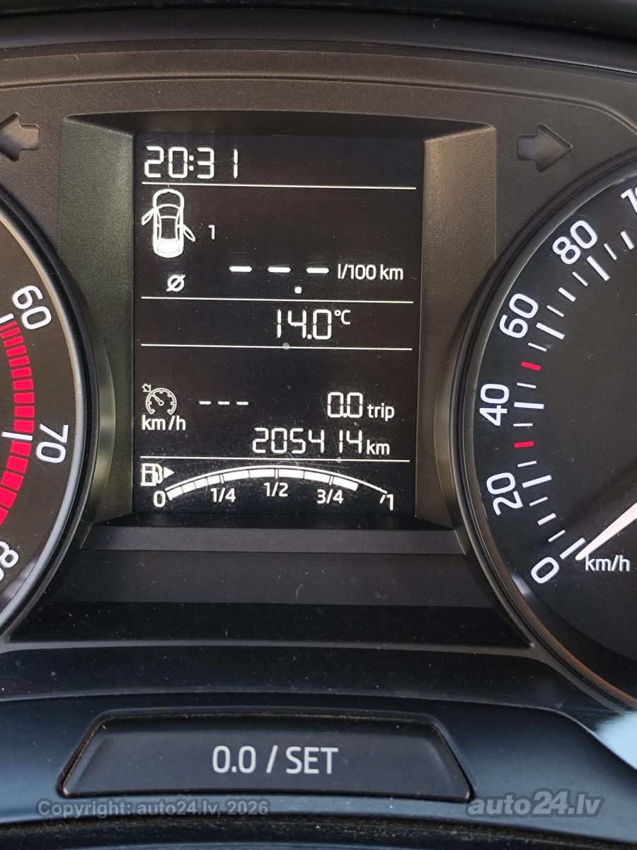 Pelēks Skoda Fabia 2016 Rakvere, ar dzinēja tilpumu 1.20 L un nobraukumu 205 tūkst. km par 5490 €, foto 11 vietnē AUTOMOTO.COM.LV