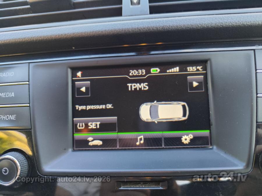 Pelēks Skoda Fabia 2016 Rakvere, ar dzinēja tilpumu 1.20 L un nobraukumu 205 tūkst. km par 5490 €, foto 15 vietnē AUTOMOTO.COM.LV