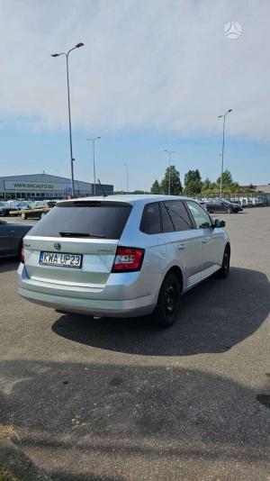 Pelēks Skoda Fabia 2016 Viļņa, ar dzinēja tilpumu 1.20 L un nobraukumu 227 tūkst. km par 4250 €, foto 6 vietnē AUTOMOTO.COM.LV