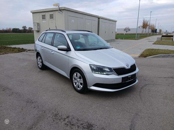 Grey Skoda Fabia 2017 in Marijampole, with an engine capacity of 1.42 L and mileage of 116 thousand km for 6650 €, photo 1 on AUTOMOTO.COM.LV