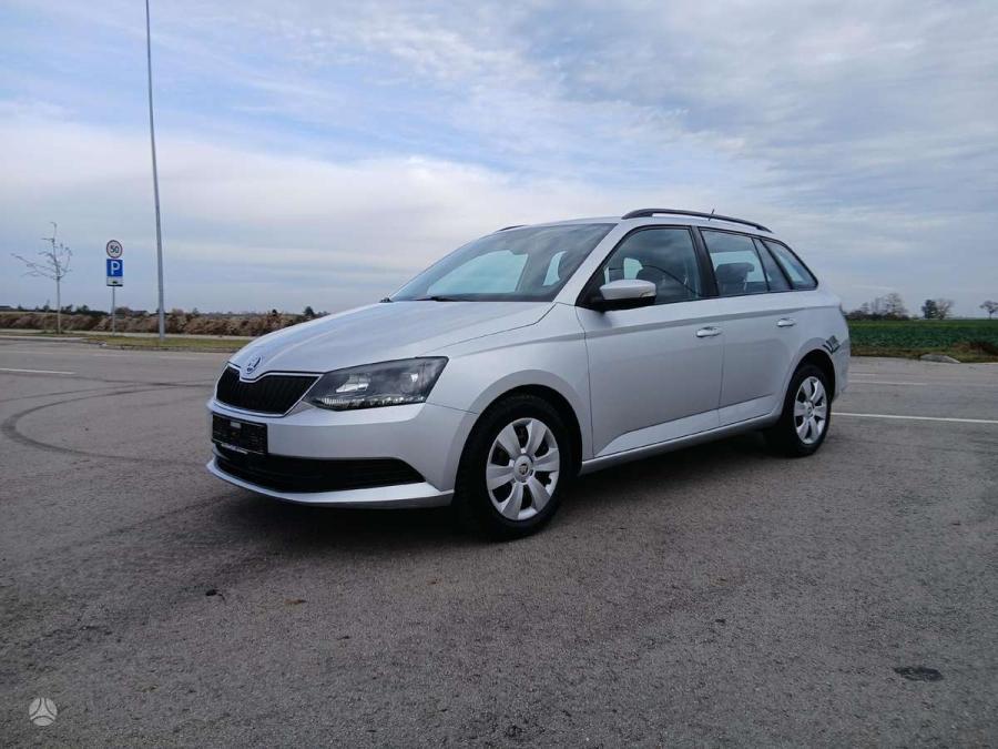 Pelēks Skoda Fabia 2017 Marijampole, ar dzinēja tilpumu 1.42 L un nobraukumu 116 tūkst. km par 6650 €, foto 5 vietnē AUTOMOTO.COM.LV