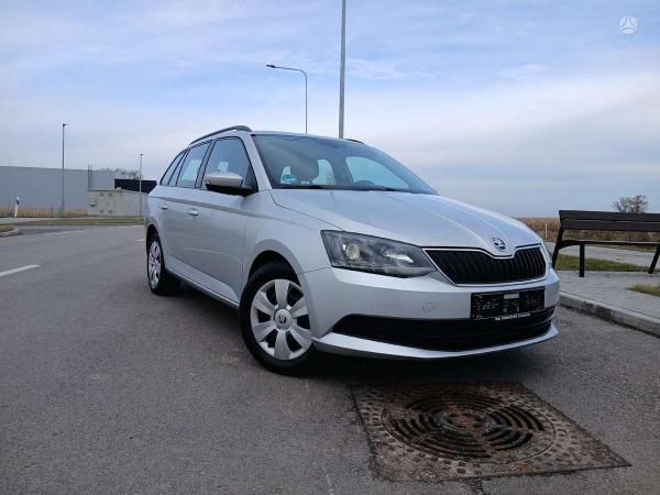 Grey Skoda Fabia 2017 in Marijampole, with an engine capacity of 1.42 L and mileage of 116 thousand km for 6650 €, photo 9 on AUTOMOTO.COM.LV