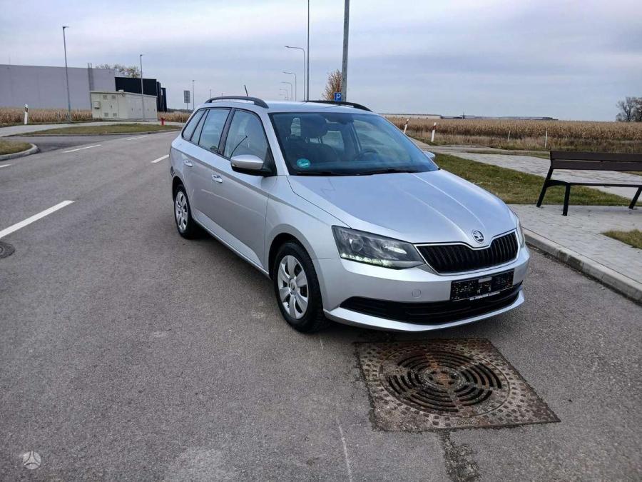 Pelēks Skoda Fabia 2017 Marijampole, ar dzinēja tilpumu 1.42 L un nobraukumu 116 tūkst. km par 6650 €, foto 11 vietnē AUTOMOTO.COM.LV
