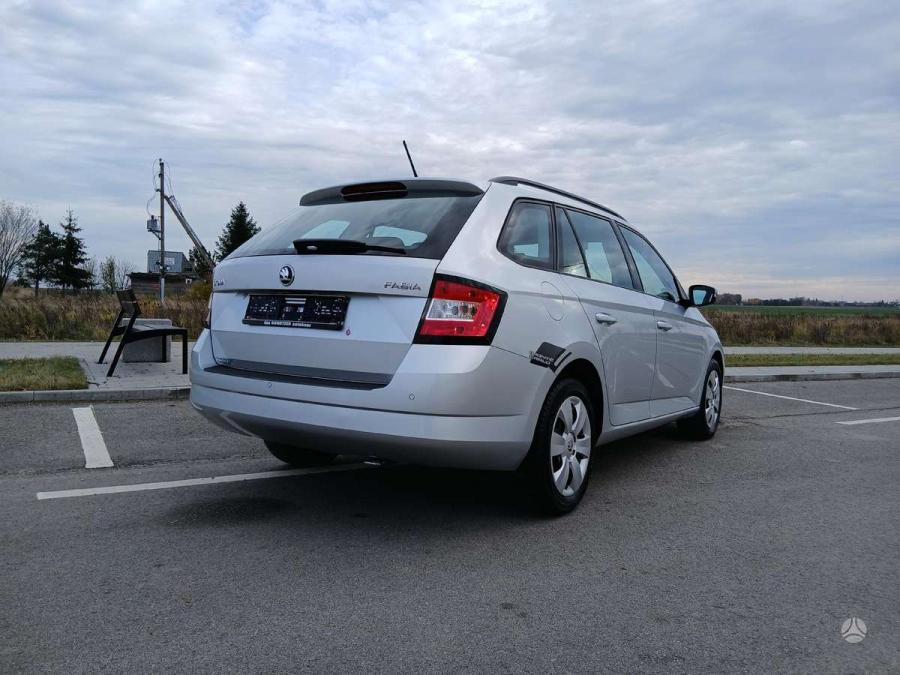 Pelēks Skoda Fabia 2017 Marijampole, ar dzinēja tilpumu 1.42 L un nobraukumu 116 tūkst. km par 6650 €, foto 13 vietnē AUTOMOTO.COM.LV