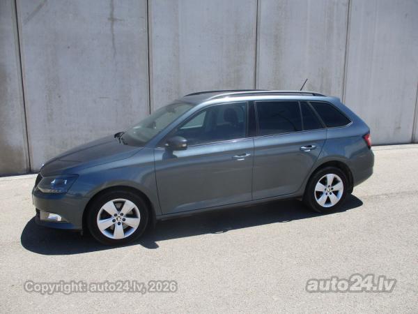 Grey Skoda Fabia 2017 in Tallinn, with an engine capacity of 1.20 L and mileage of 105 thousand km for 11400 €, photo 3 on AUTOMOTO.COM.LV