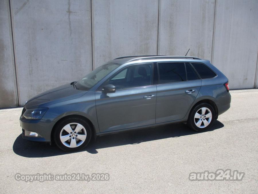 Grey Skoda Fabia 2017 in Tallinn, with an engine capacity of 1.20 L and mileage of 105 thousand km for 11400 €, photo 4 on AUTOMOTO.COM.LV