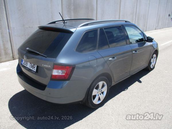 Grey Skoda Fabia 2017 in Tallinn, with an engine capacity of 1.20 L and mileage of 105 thousand km for 11400 €, photo 6 on AUTOMOTO.COM.LV