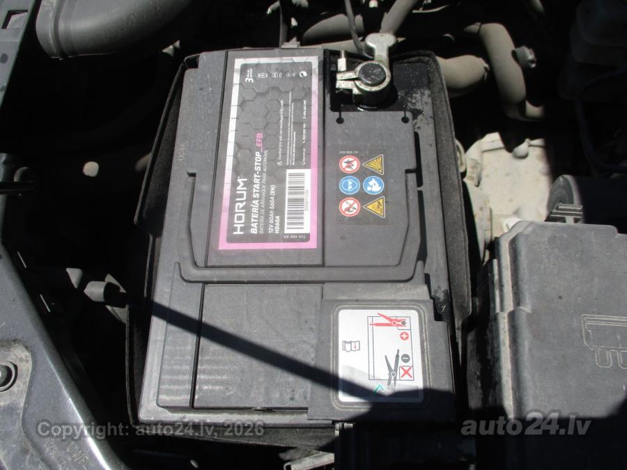 Grey Skoda Fabia 2017 in Tallinn, with an engine capacity of 1.20 L and mileage of 105 thousand km for 11400 €, photo 19 on AUTOMOTO.COM.LV