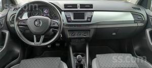 Grey Skoda Fabia 2017 in Riga, with an engine capacity of 1.40 L and mileage of 228 thousand km for 3750 €, photo 9 on AUTOMOTO.COM.LV