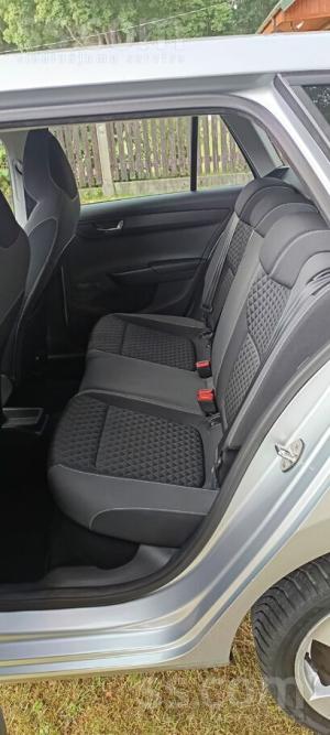Grey Skoda Fabia 2017 in Riga, with an engine capacity of 1.40 L and mileage of 228 thousand km for 3750 €, photo 12 on AUTOMOTO.COM.LV