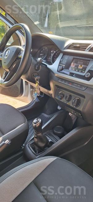 Grey Skoda Fabia 2017 in Riga, with an engine capacity of 1.00 L and mileage of 175 thousand km for 7900 €, photo 8 on AUTOMOTO.COM.LV