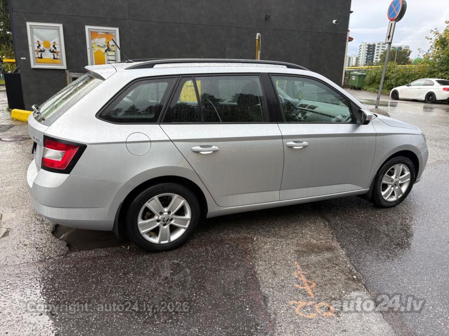 Pelēks Skoda Fabia 2017 Tallina, ar dzinēja tilpumu 1.00 L un nobraukumu 35 tūkst. km par 7500 €, foto 7 vietnē AUTOMOTO.COM.LV