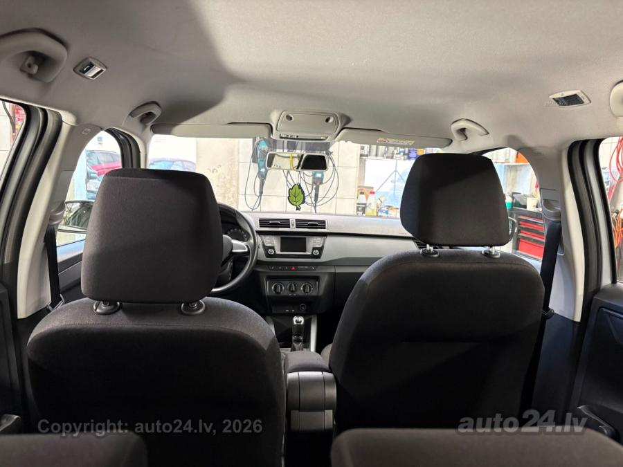 Pelēks Skoda Fabia 2017 Tallina, ar dzinēja tilpumu 1.00 L un nobraukumu 35 tūkst. km par 7500 €, foto 18 vietnē AUTOMOTO.COM.LV