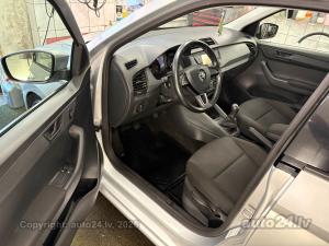 Pelēks Skoda Fabia 2017 Tallina, ar dzinēja tilpumu 1.00 L un nobraukumu 35 tūkst. km par 7500 €, foto 19 vietnē AUTOMOTO.COM.LV
