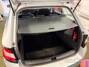 Pelēks Skoda Fabia 2017 Tallina, ar dzinēja tilpumu 1.00 L un nobraukumu 35 tūkst. km par 7500 €, foto 24 vietnē AUTOMOTO.COM.LV