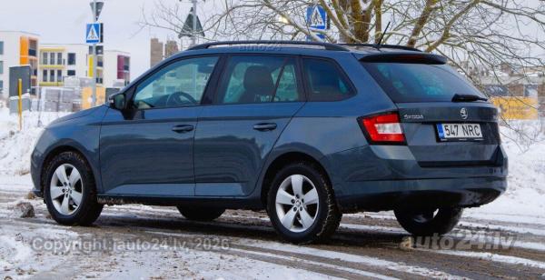 Grey Skoda Fabia 2018 in Tallinn, with an engine capacity of 1.00 L and mileage of 160 thousand km for 5900 €, photo 4 on AUTOMOTO.COM.LV