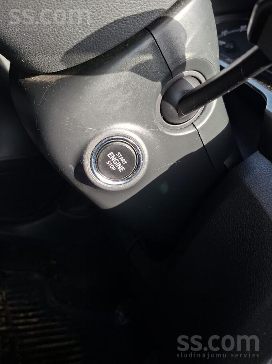 Grey Skoda Fabia 2018 in Riga, with an engine capacity of 1.00 L and mileage of 163 thousand km for 6700 €, photo 15 on AUTOMOTO.COM.LV