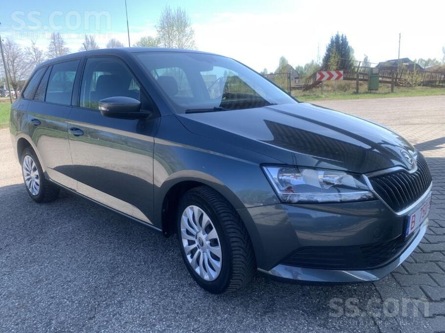 Pelēks Skoda Fabia 2019 Ogre, ar dzinēja tilpumu 1.00 L un nobraukumu 170 tūkst. km par 7990 €, foto 1 vietnē AUTOMOTO.COM.LV
