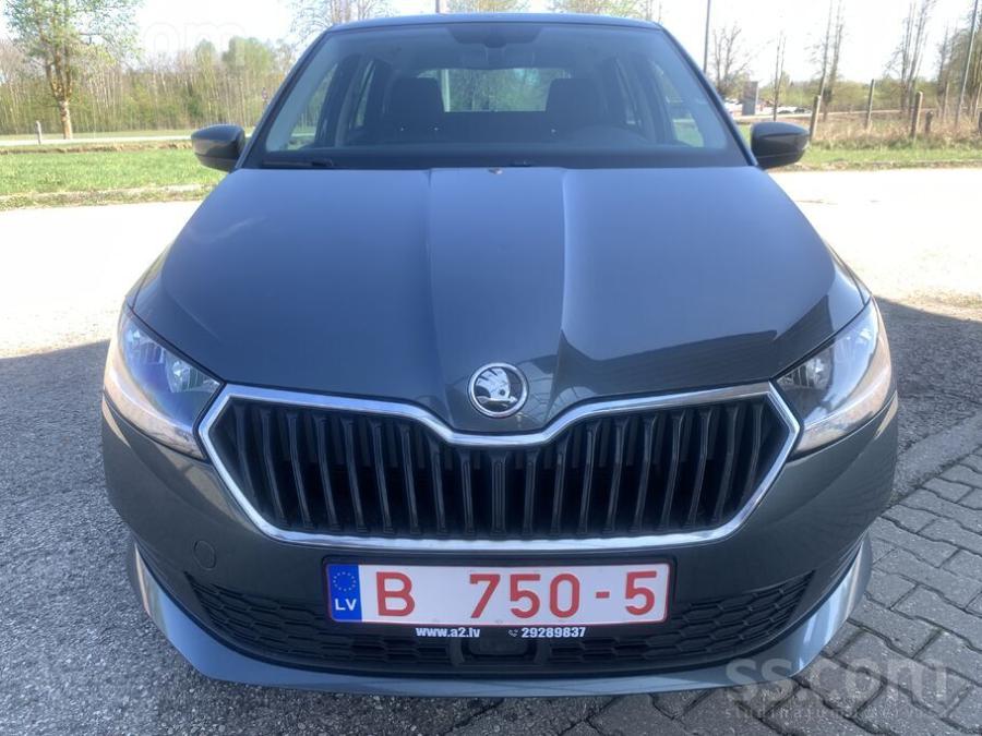 Pelēks Skoda Fabia 2019 Ogre, ar dzinēja tilpumu 1.00 L un nobraukumu 170 tūkst. km par 7990 €, foto 2 vietnē AUTOMOTO.COM.LV