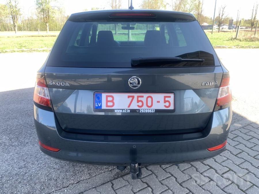 Pelēks Skoda Fabia 2019 Ogre, ar dzinēja tilpumu 1.00 L un nobraukumu 170 tūkst. km par 7990 €, foto 6 vietnē AUTOMOTO.COM.LV