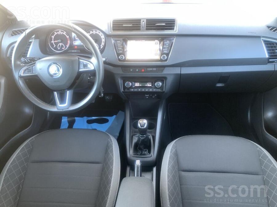 Pelēks Skoda Fabia 2019 Ogre, ar dzinēja tilpumu 1.00 L un nobraukumu 170 tūkst. km par 7990 €, foto 11 vietnē AUTOMOTO.COM.LV