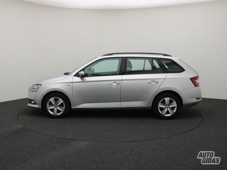 Grey Skoda Fabia 2019 in Vilnius, with an engine capacity of 1.00 L and mileage of 202 thousand km for 7099 €, photo 6 on AUTOMOTO.COM.LV