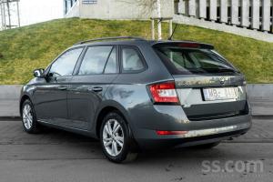 Grey Skoda Fabia 2019 in Riga, with an engine capacity of 1.00 L and mileage of 109 thousand km for 8990 €, photo 3 on AUTOMOTO.COM.LV